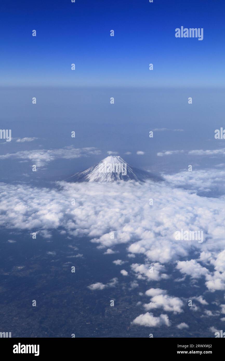 Mt. Fuji seen from the sky Stock Photo - Alamy