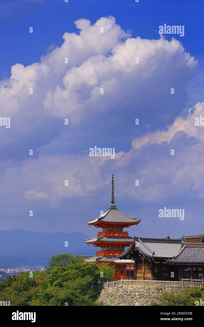 Three-storied Pagoda of Kiyomizu-dera Temple Stock Photo - Alamy