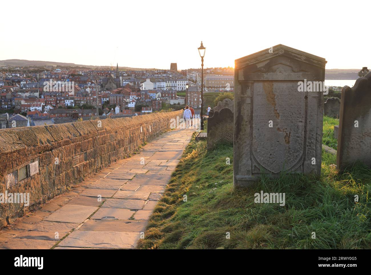 Whitby abbey graveyard gravestones hi-res stock photography and images ...