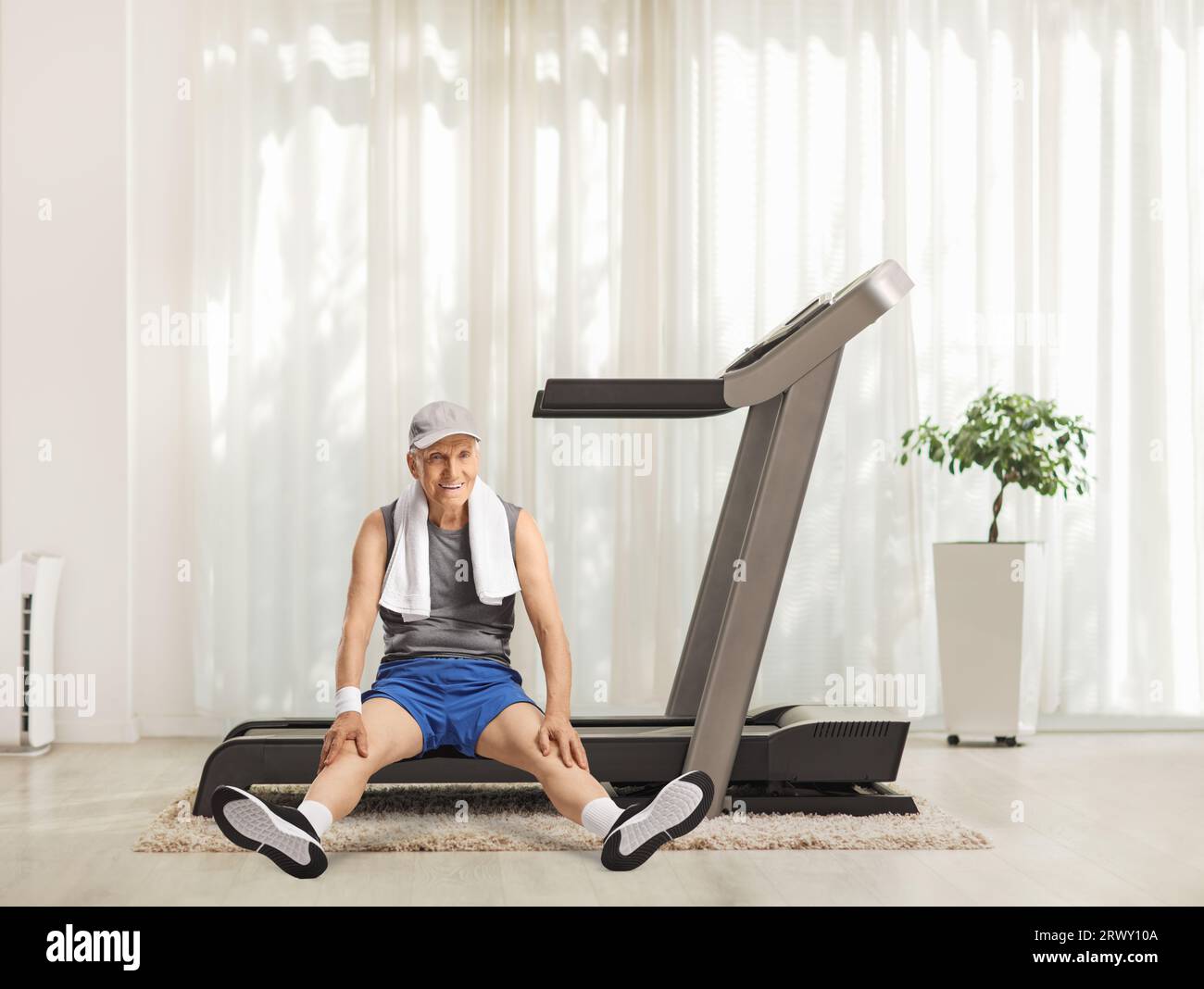 Tired runner treadmill hi-res stock photography and images - Alamy