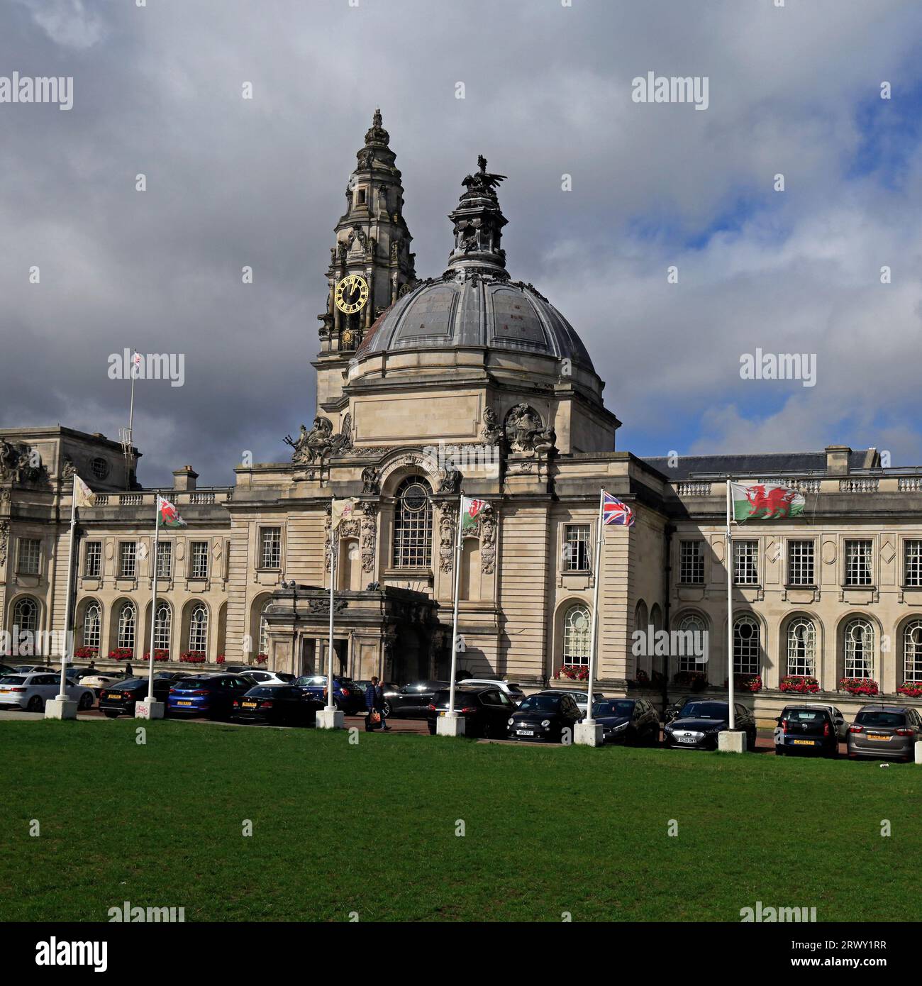 Cardiff civic centre center hi-res stock photography and images - Alamy
