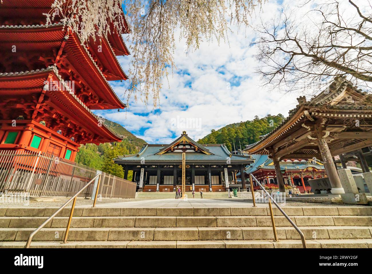Kuon ji minobu hi-res stock photography and images - Alamy