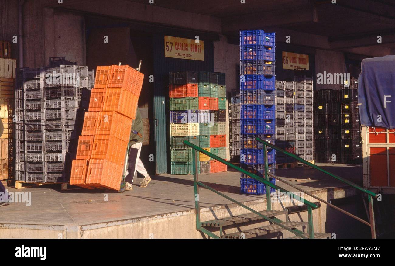 Zona De Carga Y Descarga De Mercancias Cajas De Fruta Location
