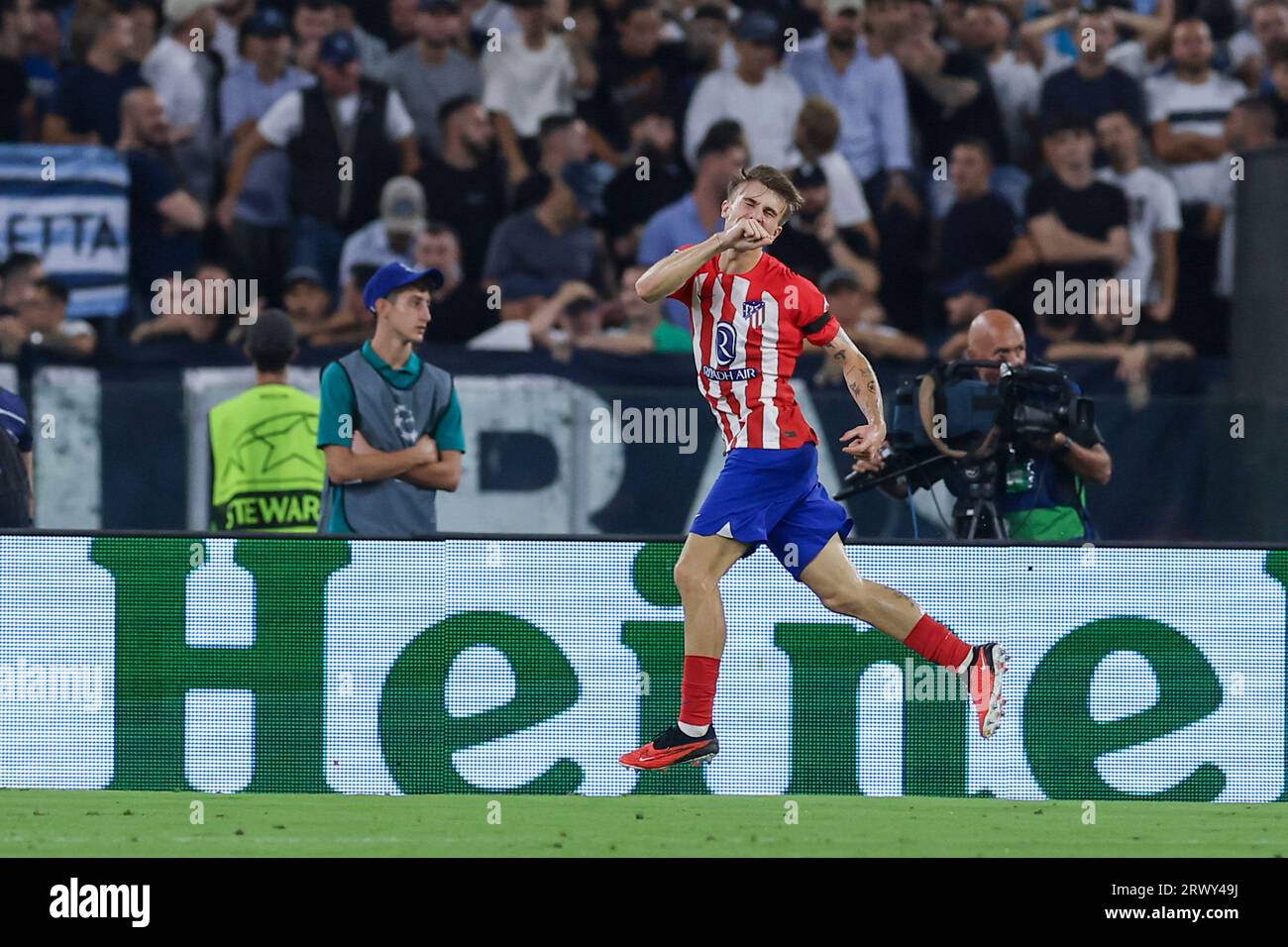 Atletico Madrid's Spanish midfielder Pablo Barrios celebrates after ...