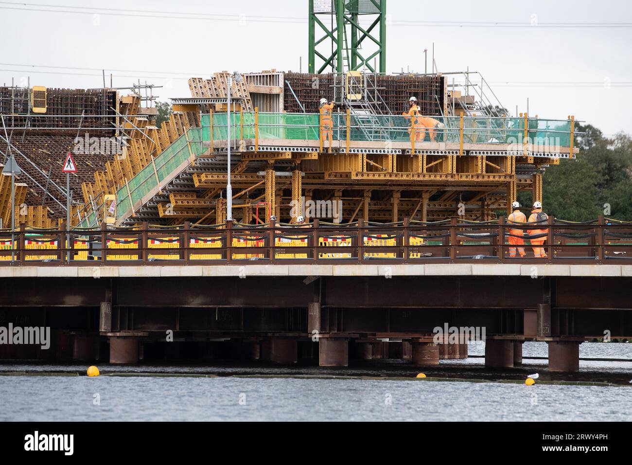 Hs2 viaduct works hi-res stock photography and images - Alamy