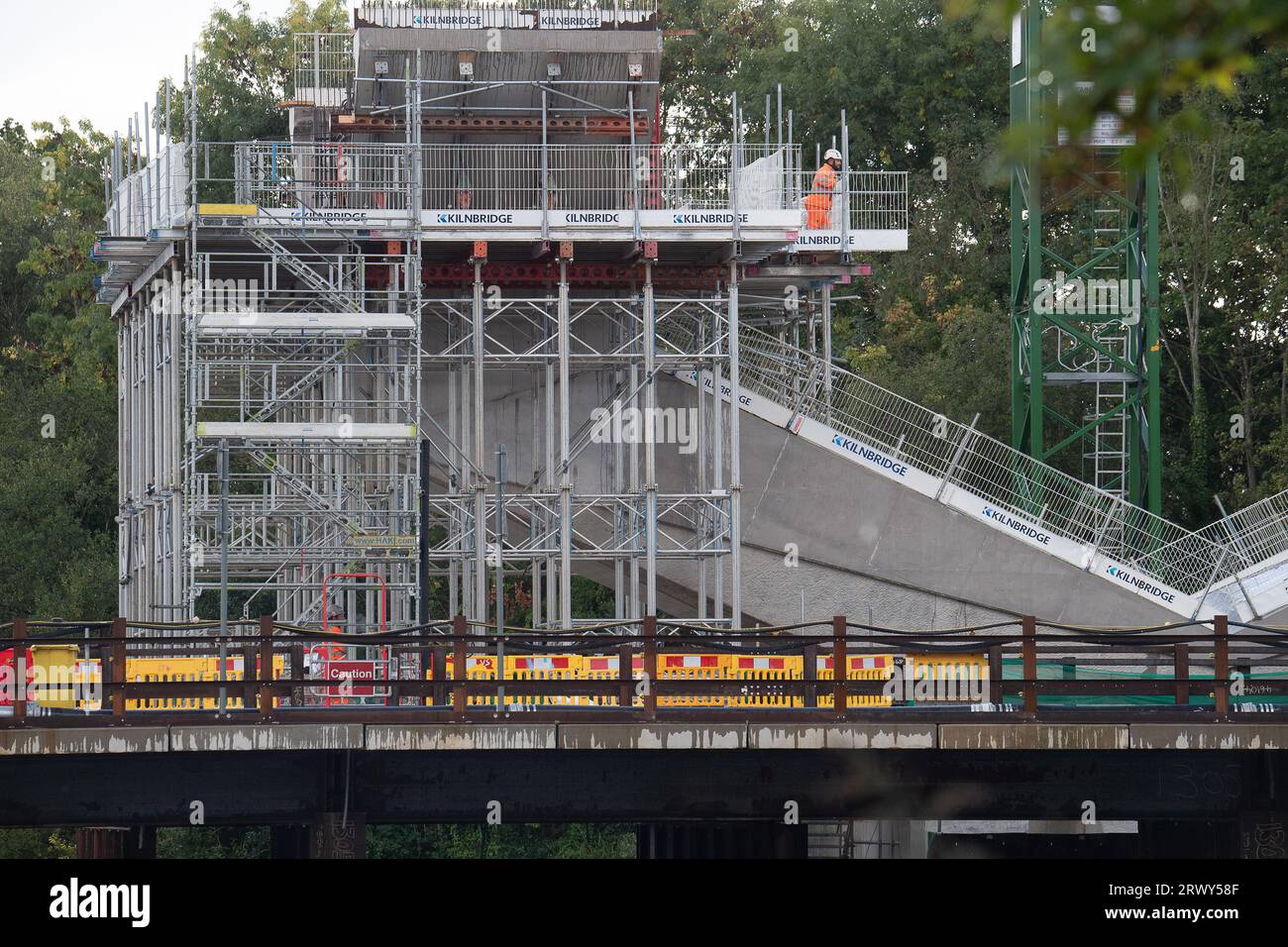 Hs2 viaduct works hi-res stock photography and images - Alamy