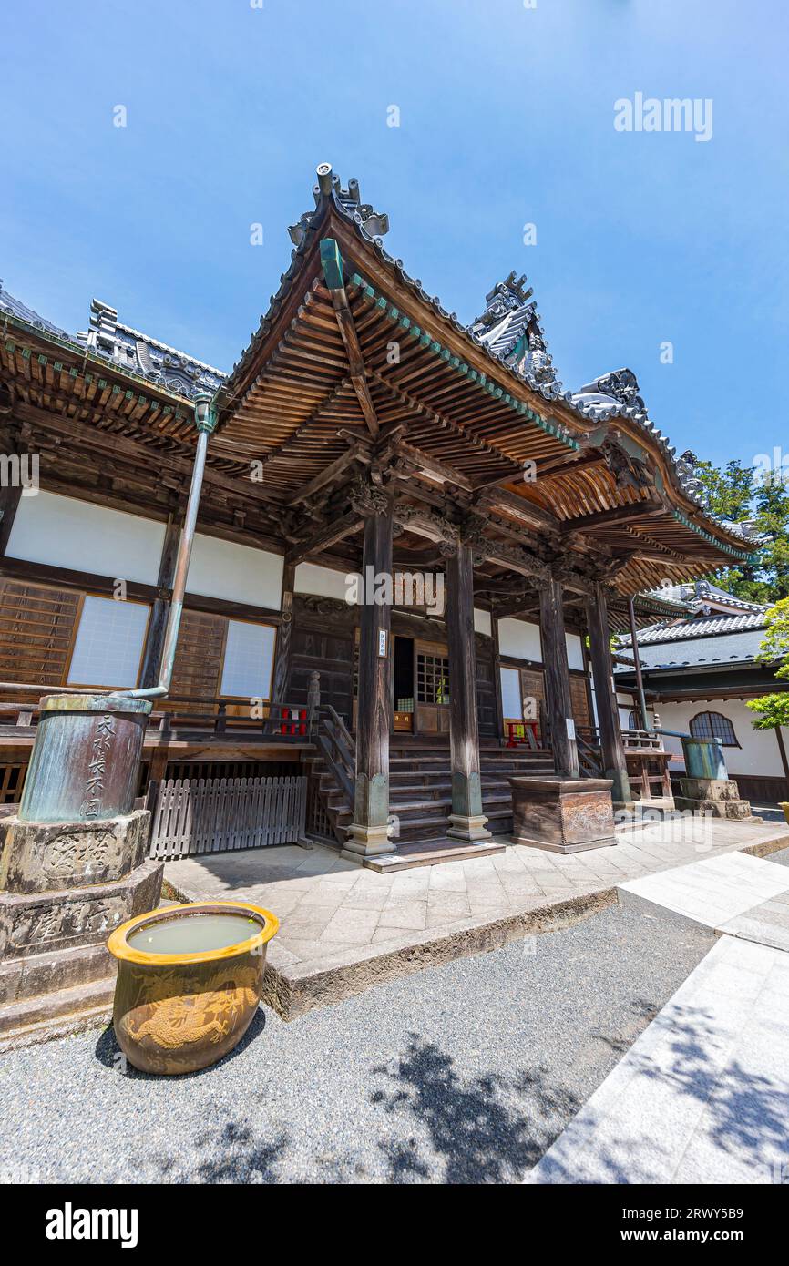 Shuzenji Main Hall, one of the most famous sightseeing spots in Izu ...