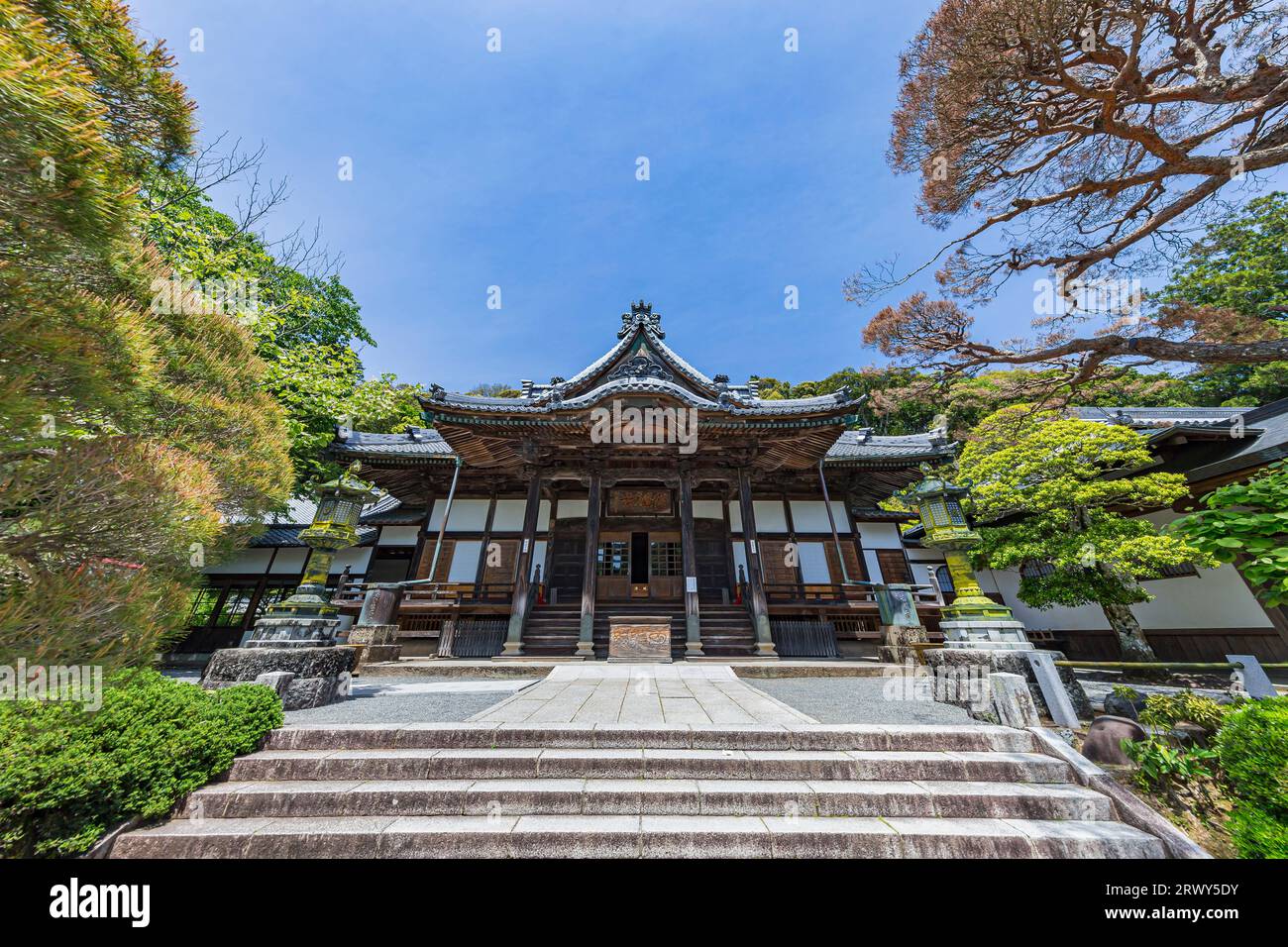 Izu Shuzenji tourist attractions Shuzenji Main Hall and blue sky Stock ...