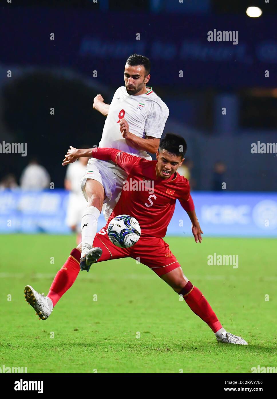 Hangzhou, China. 21st Sep, 2023. Amirarsalan Motahhari (L) of the ...