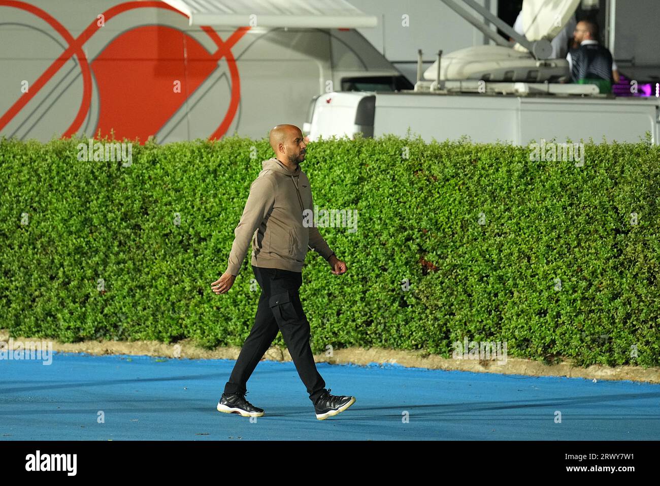 MOSTAR - AZ Alkmaar coach Pascal Jansen leaves the field disappointed ...