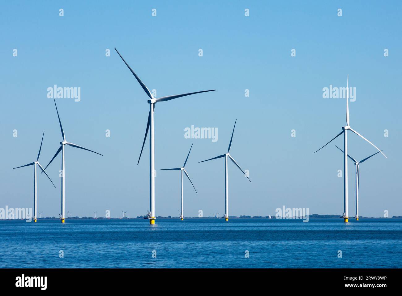 Breezanddijk, Netherlands. 05th Sep, 2023. Wind turbines on the Fryslan ...