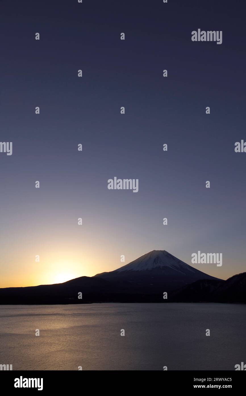 Fuji from Lake Motosuko in the early morning Stock Photo - Alamy