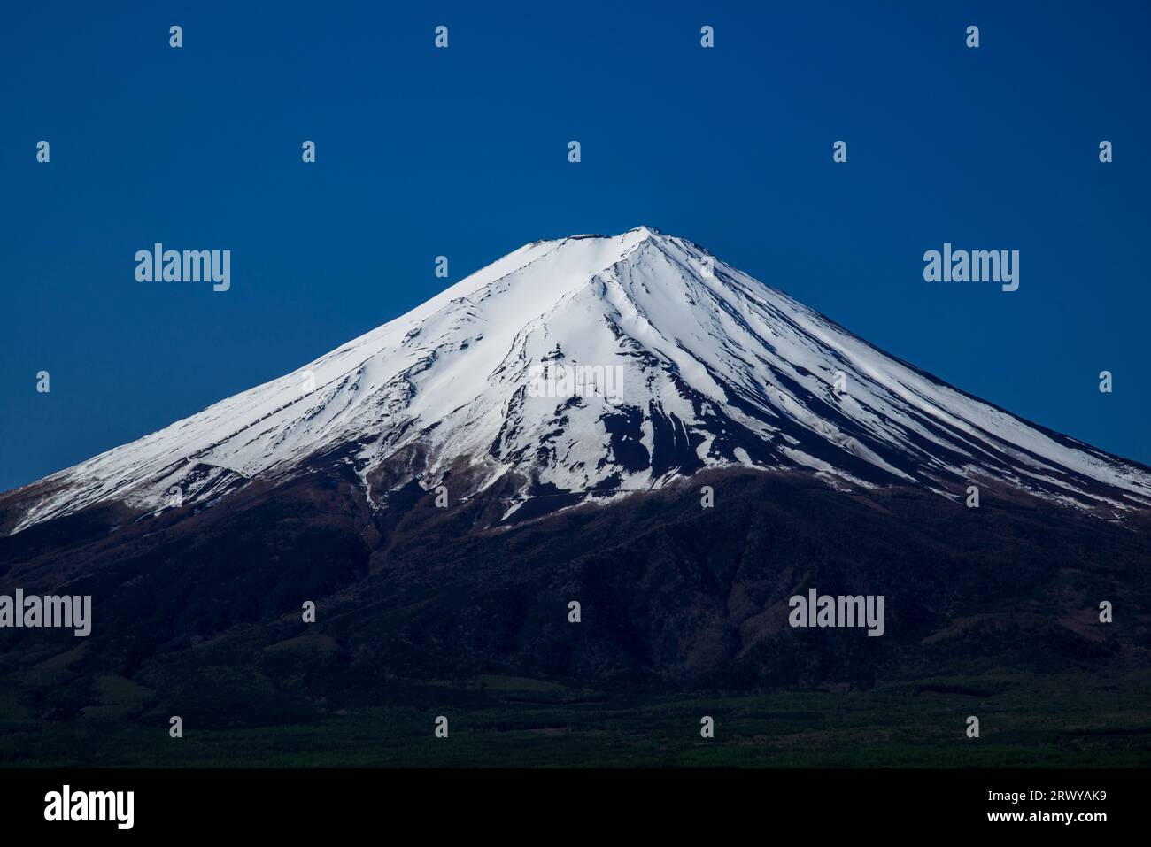 Mt fuji capped with snow hi-res stock photography and images - Alamy