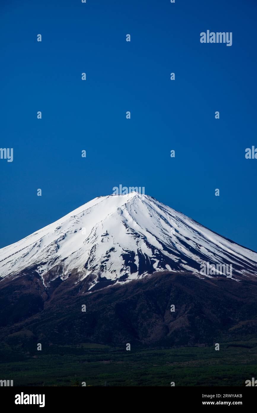 Mt fuji capped with snow hi-res stock photography and images - Alamy