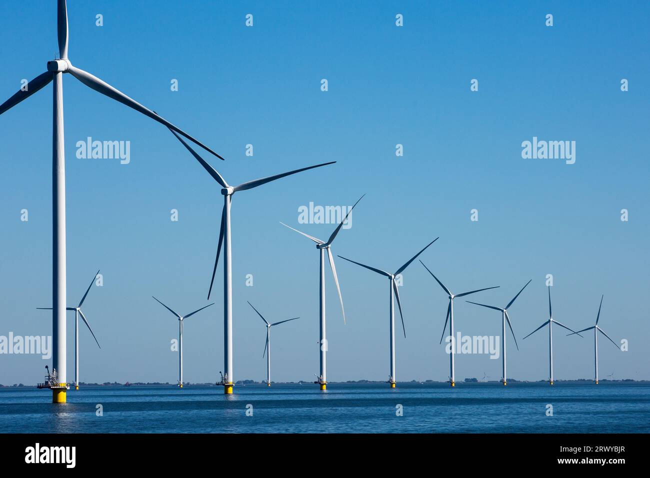 Breezanddijk, Netherlands. 5th Sep, 2023. Wind turbines on the Fryslan ...