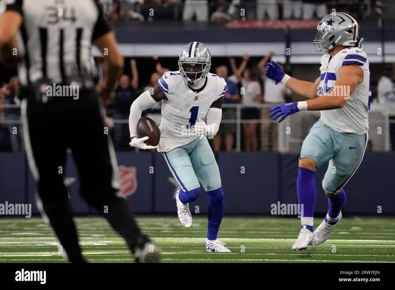 Dallas Cowboys safety Jayron Kearse (1) carries the ball after ...