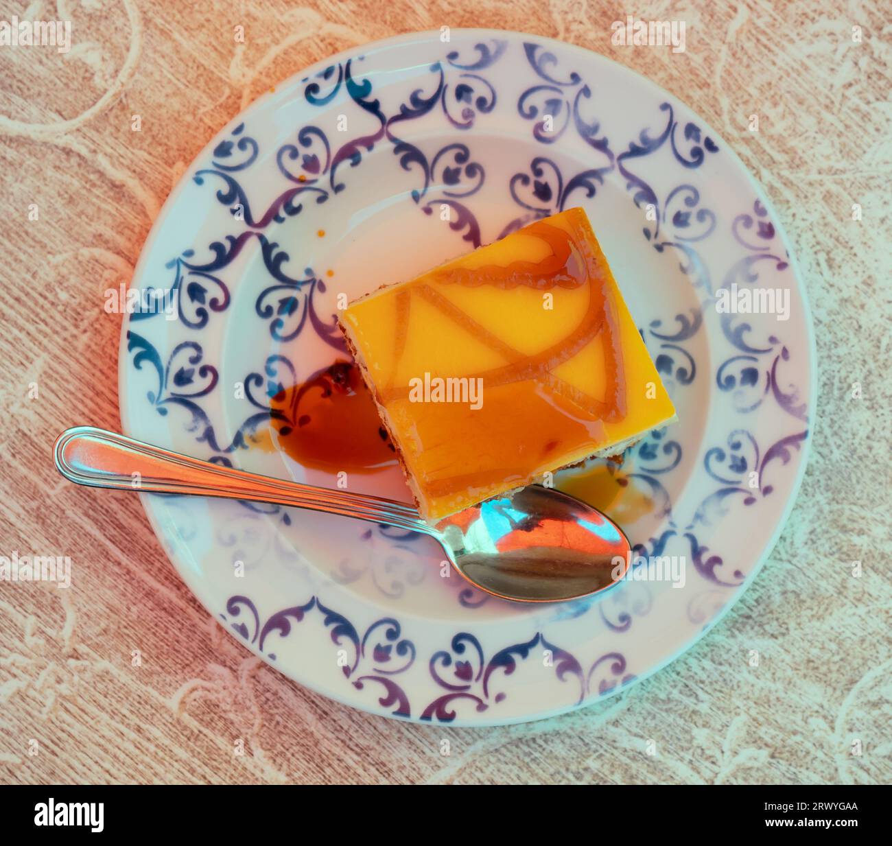 Torta bar hi-res stock photography and images - Alamy