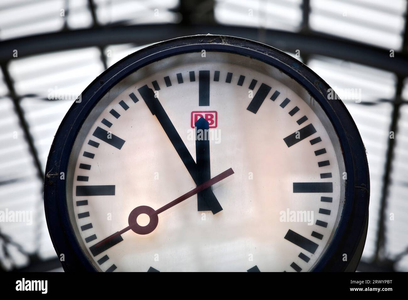 Time before clocks hi-res stock photography and images - Alamy
