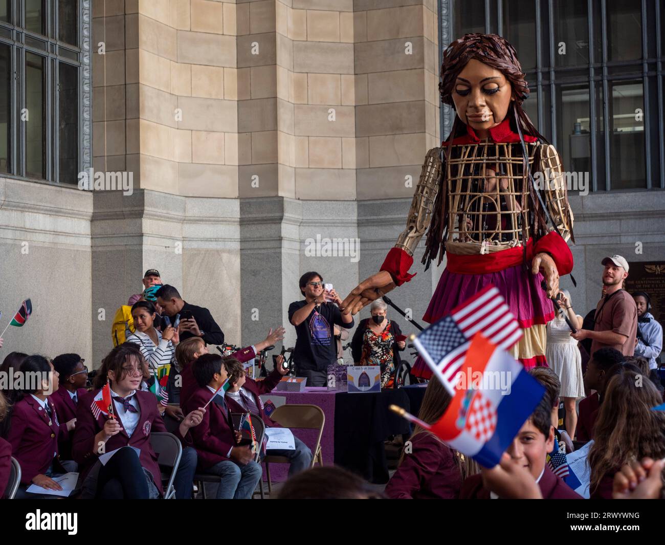 Pittsburgh, Pennsylvania, USA. 21st Sep, 2023. Little Amal, the 12 foot ...