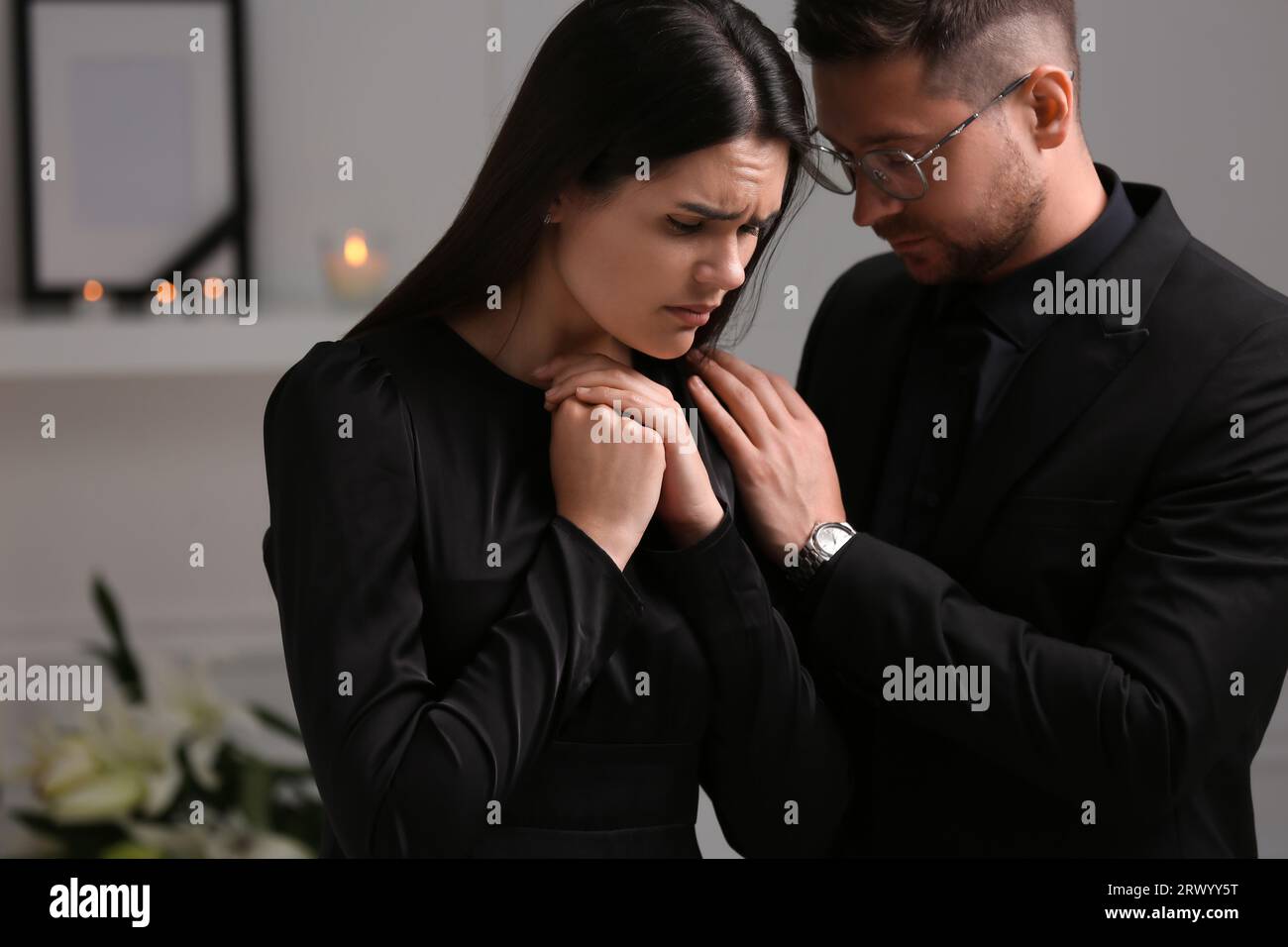 Sad funeral mourning hi-res stock photography and images - Alamy