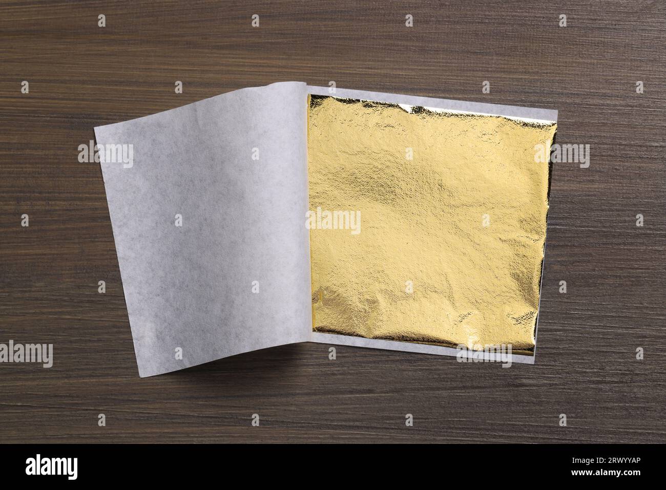 Edible gold sheet hi-res stock photography and images - Alamy