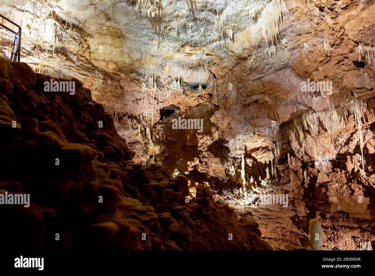natural bridge caverns Stock Photo - Alamy