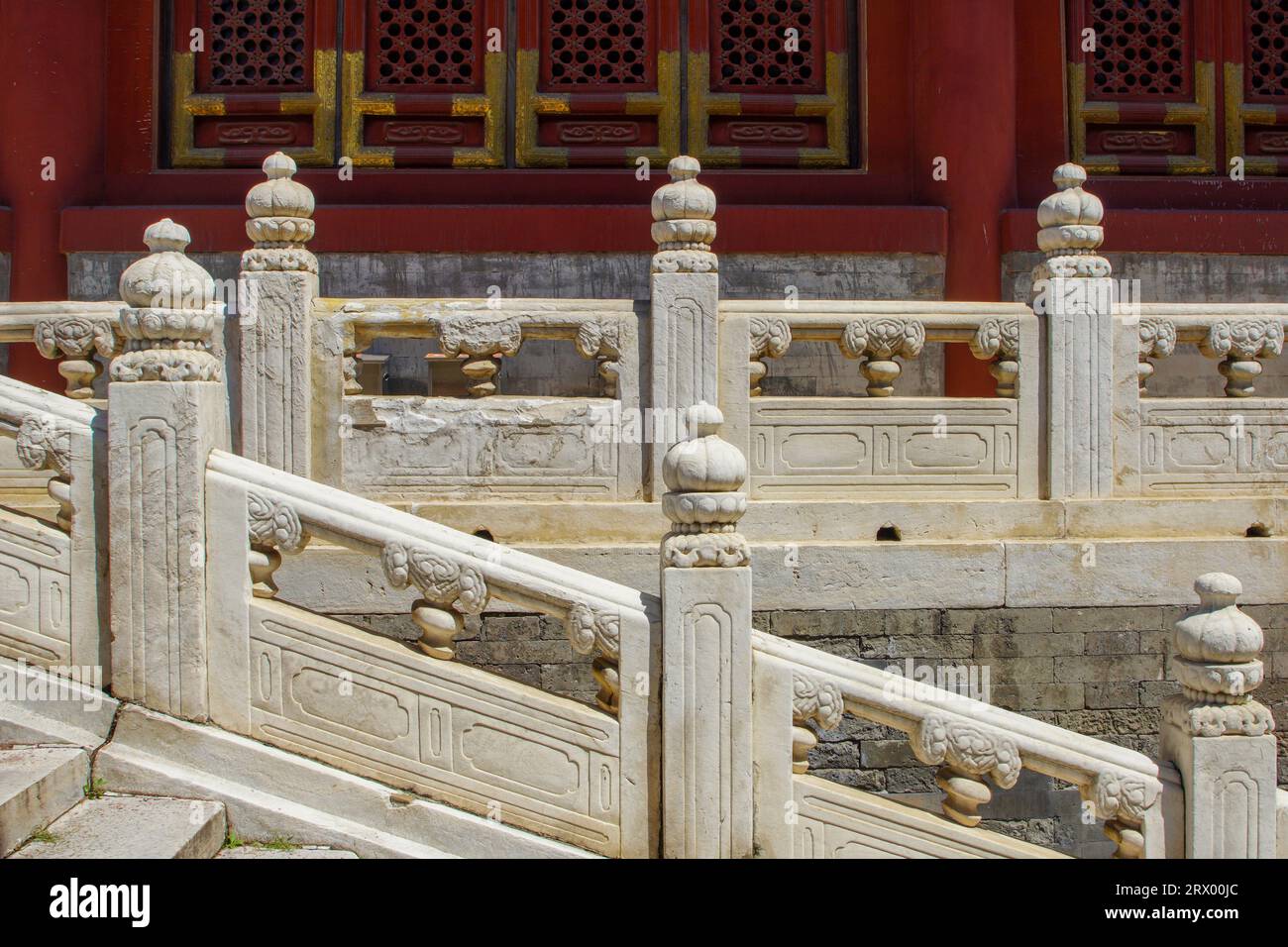 White Marble stone railing outside Dacheng Hall of Beijing Temple of ...
