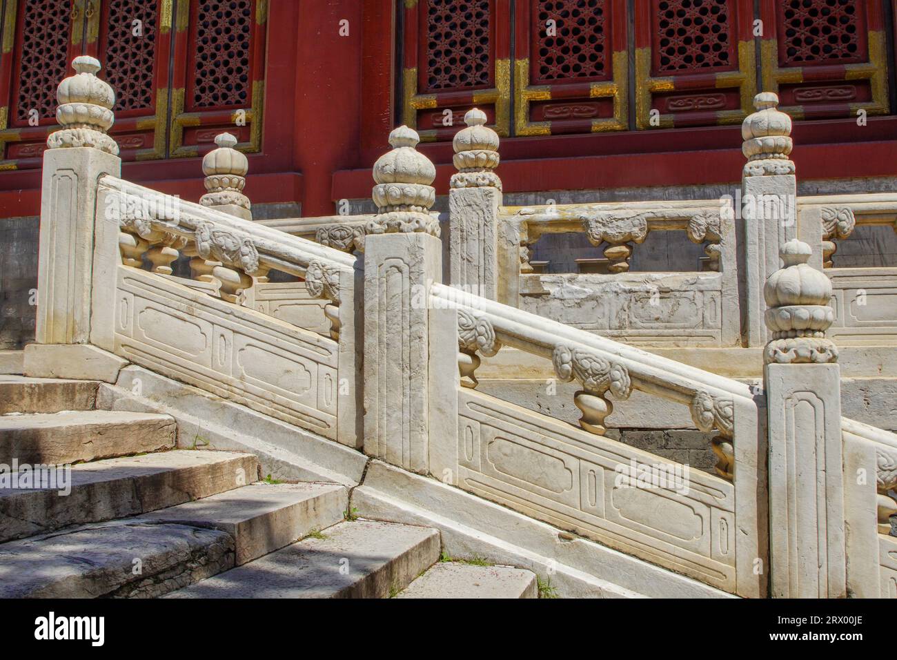 White Marble stone railing outside Dacheng Hall of Beijing Temple of ...