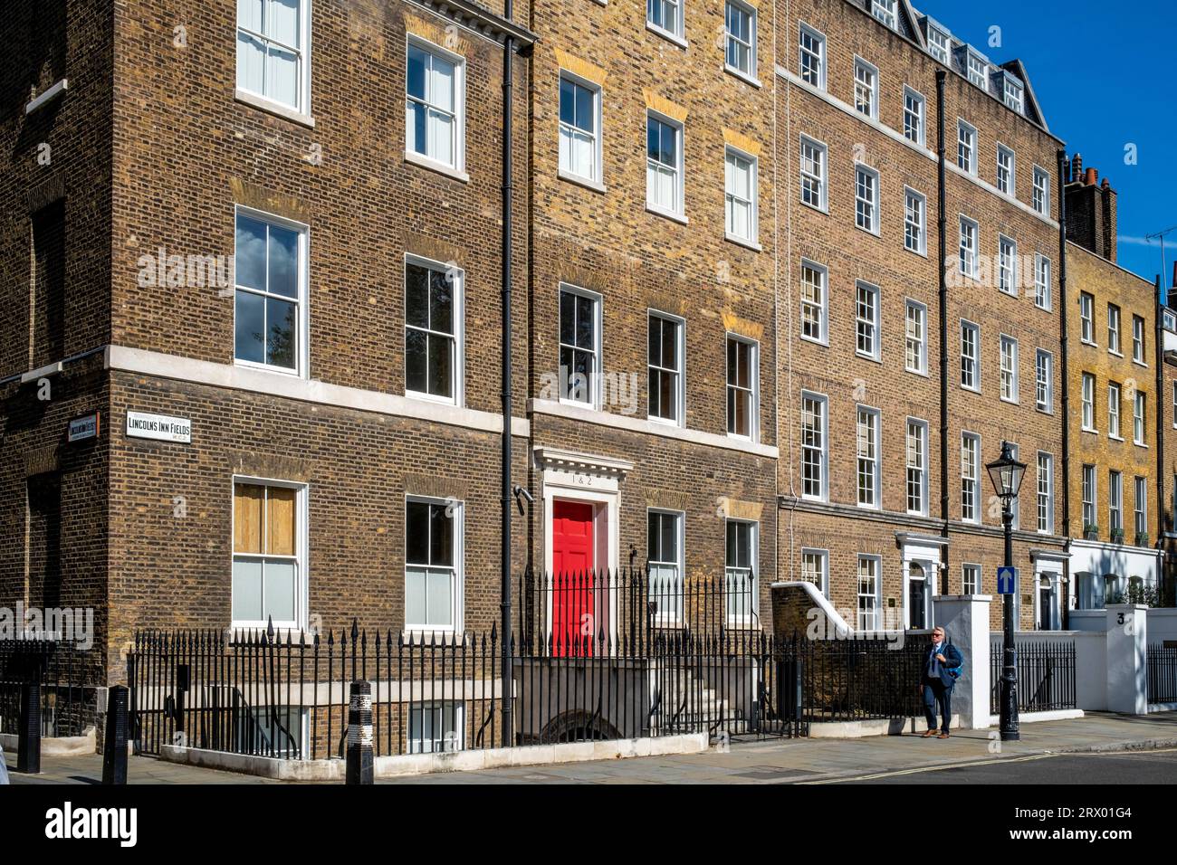 Old historic british buildings hi-res stock photography and images - Alamy