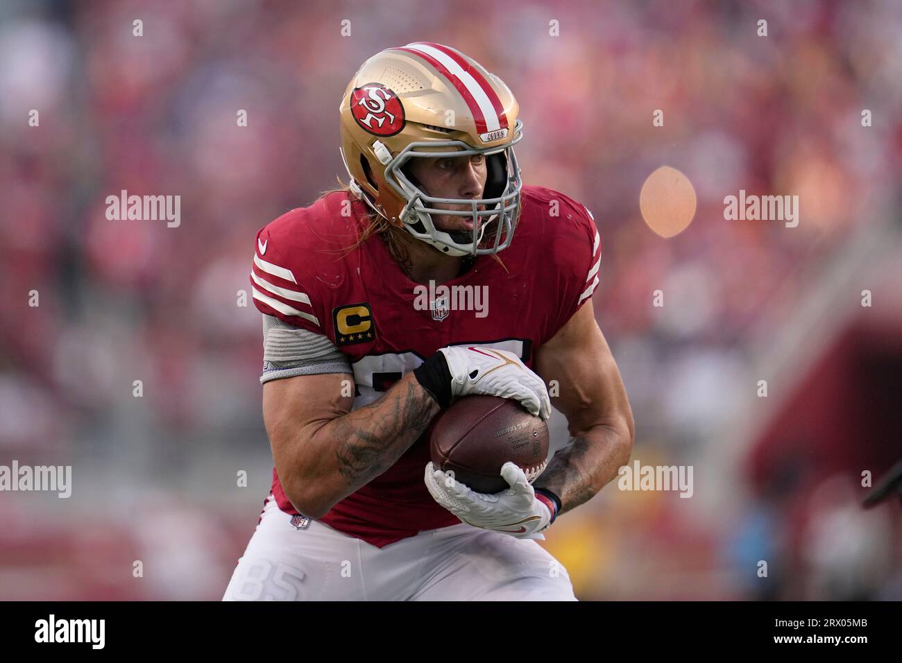 San Francisco 49ers tight end George Kittle (85) runs against the New ...