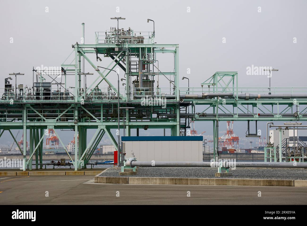 Kobe, Japan. 20th Sep, 2023. Facilities of the liquefied hydrogen ...