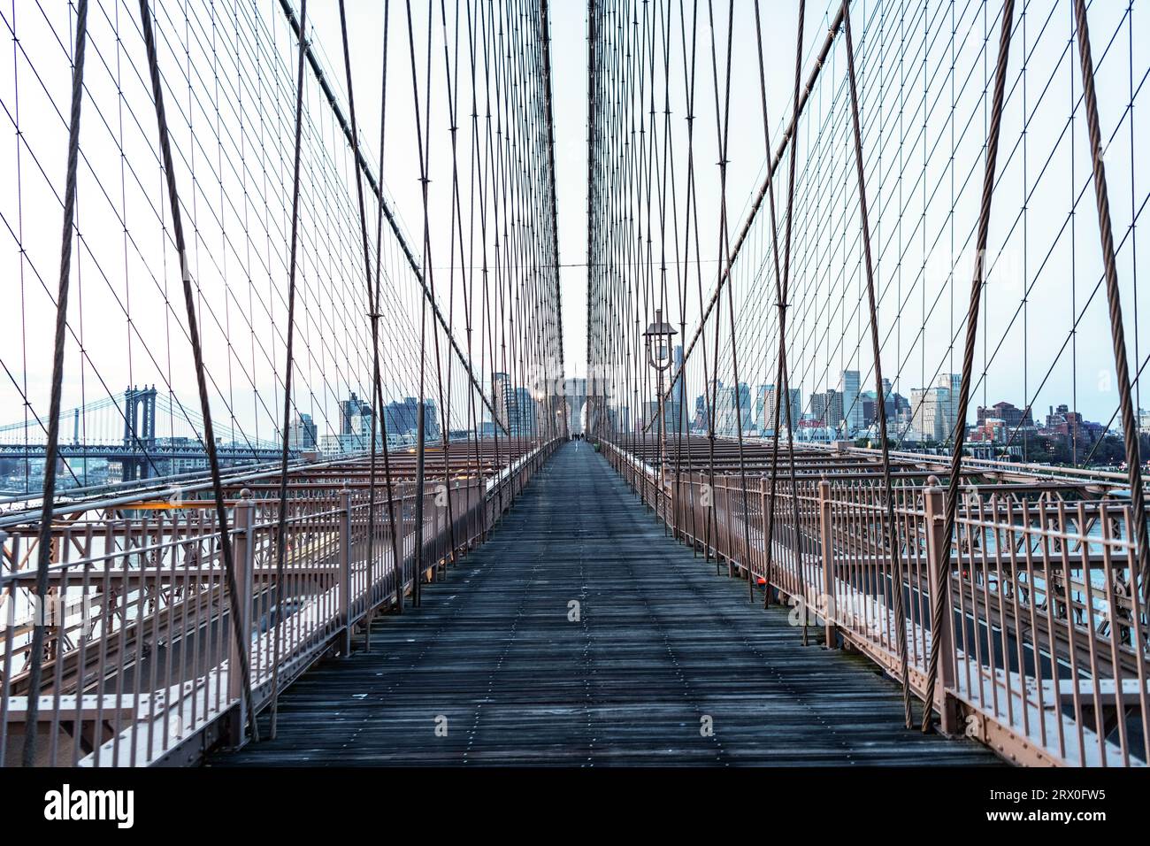 brooklyn bridge to manhattan. urban architecture landmark of brooklyn ...