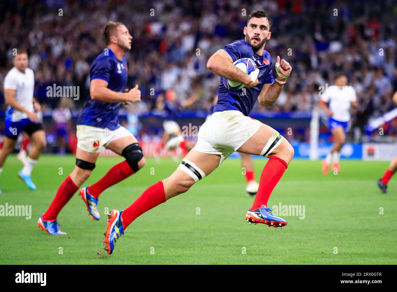 Charles Ollivon #7 of France during the Rugby World Cup match between ...
