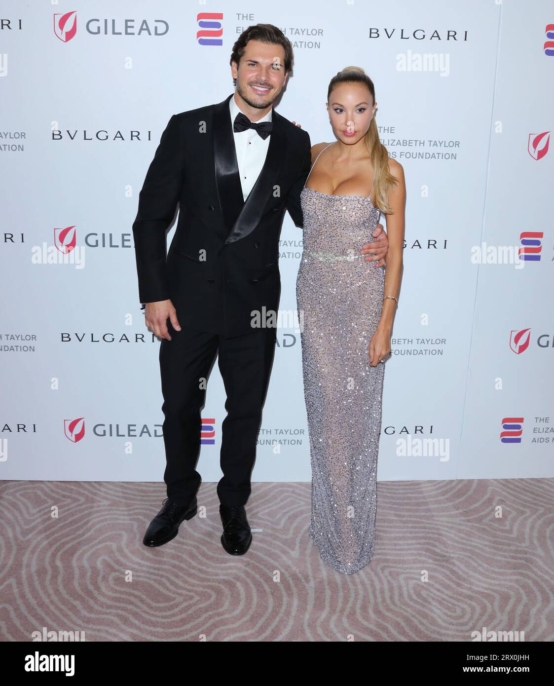Beverly Hills, USA. 21st Sep, 2023. Gleb Savchenko, Elena Samodanova ...