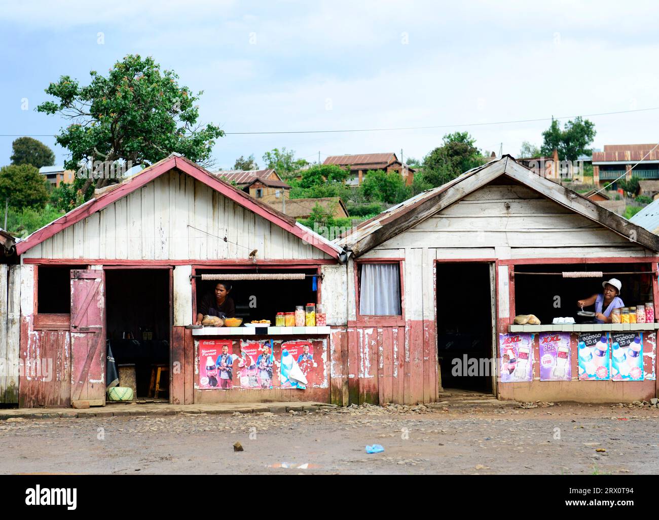 Roadside rural shop hi-res stock photography and images - Alamy