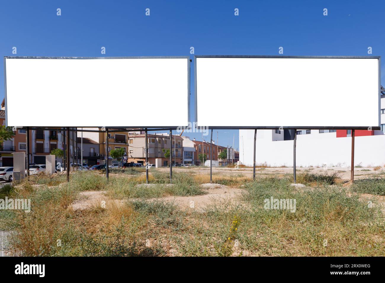 2 billboards hi-res stock photography and images - Alamy