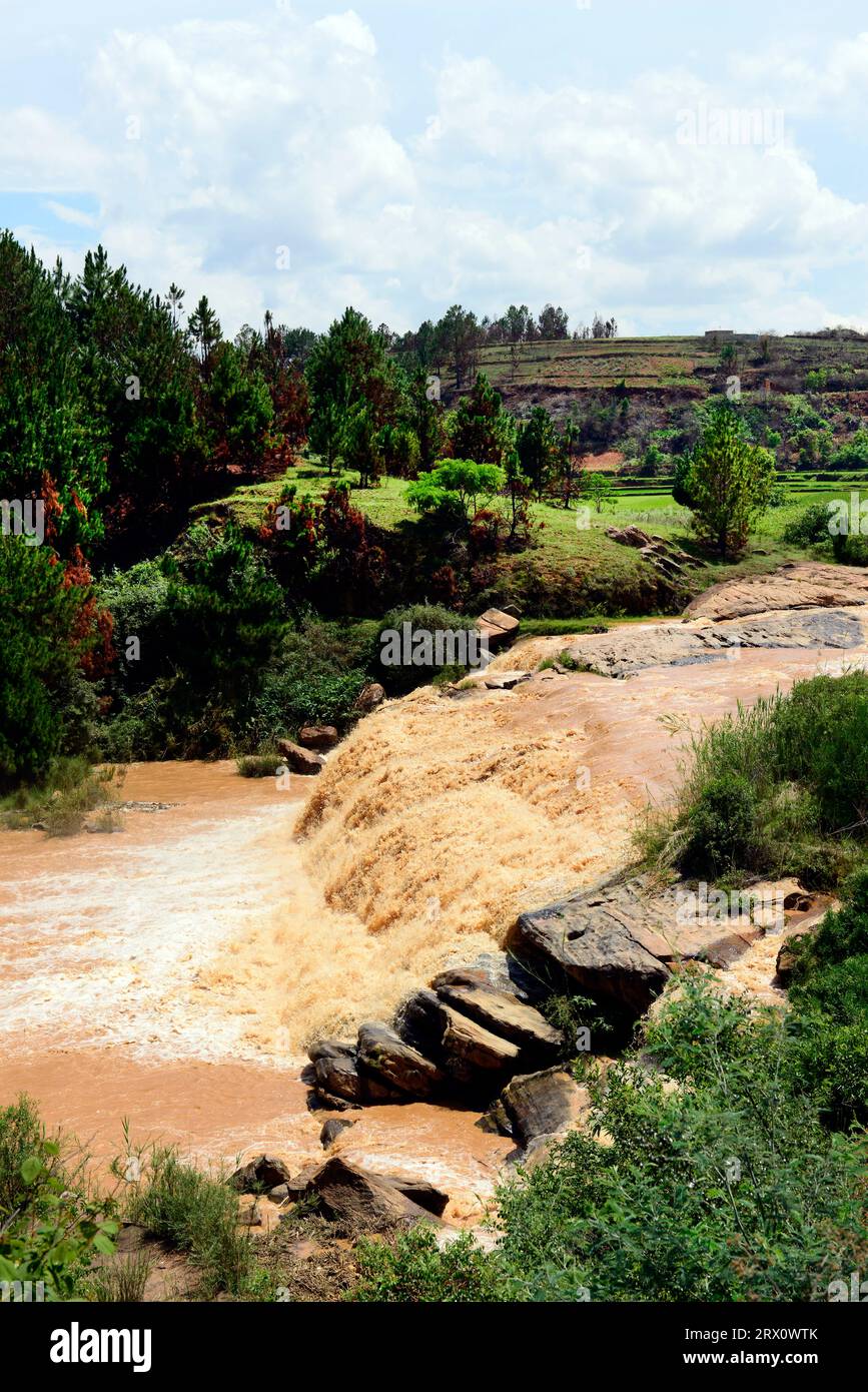 Very muddy people hi-res stock photography and images - Alamy