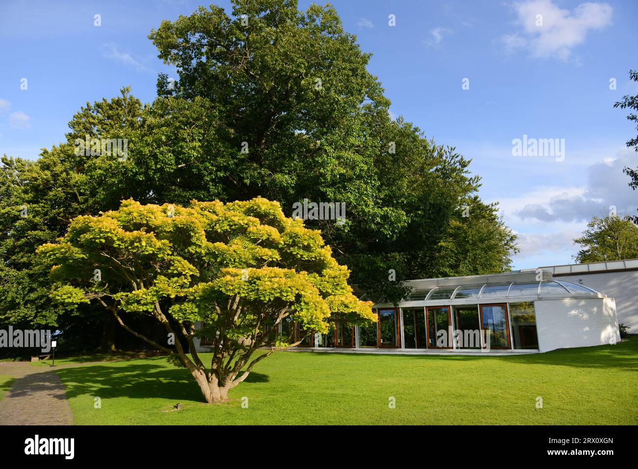 The beautiful gardens at the Louisiana Museum of Modern Art in ...