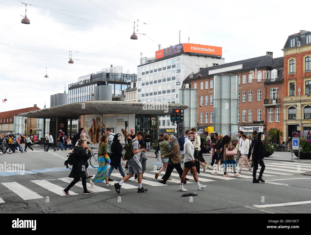 Pedestrians crossing road copenhagen denmark hi-res stock photography ...