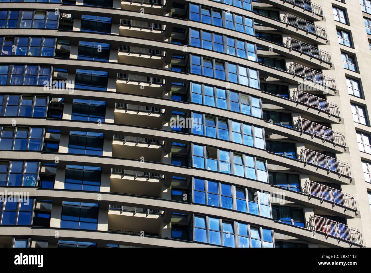 Windows of a tall modern building, background or texture Stock Photo ...