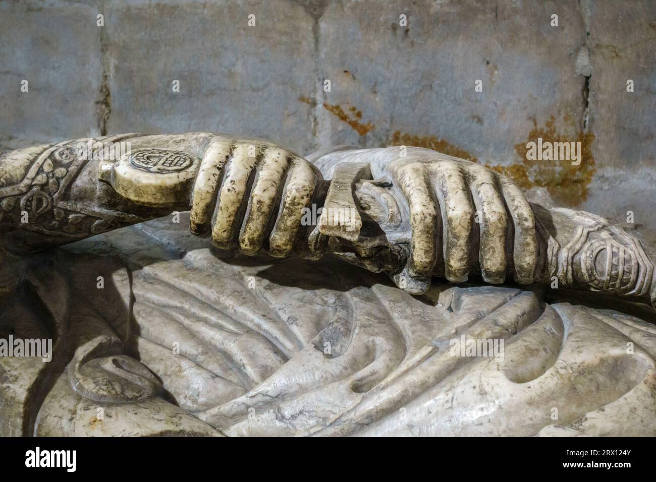 The 14c tomb of the nobleman Lopo Fernandes Pacheco with his sculpted ...