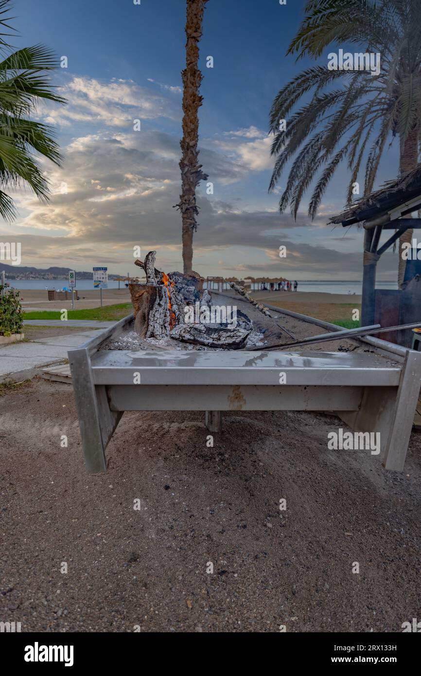 Man cooking fish on boat hi-res stock photography and images - Alamy