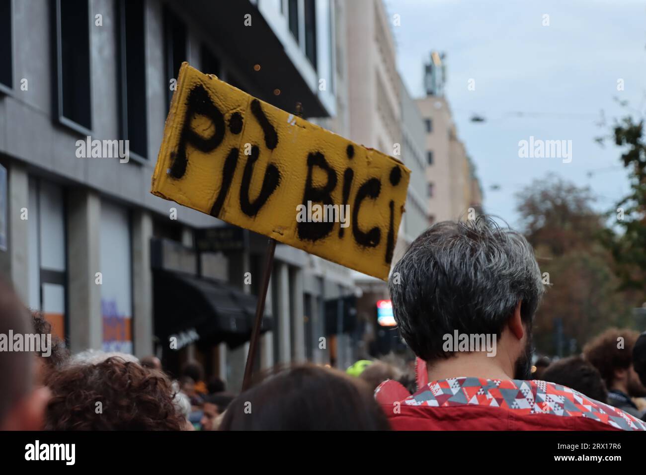 Cyclists and pedestrians block traffic in central Milan calling for ...