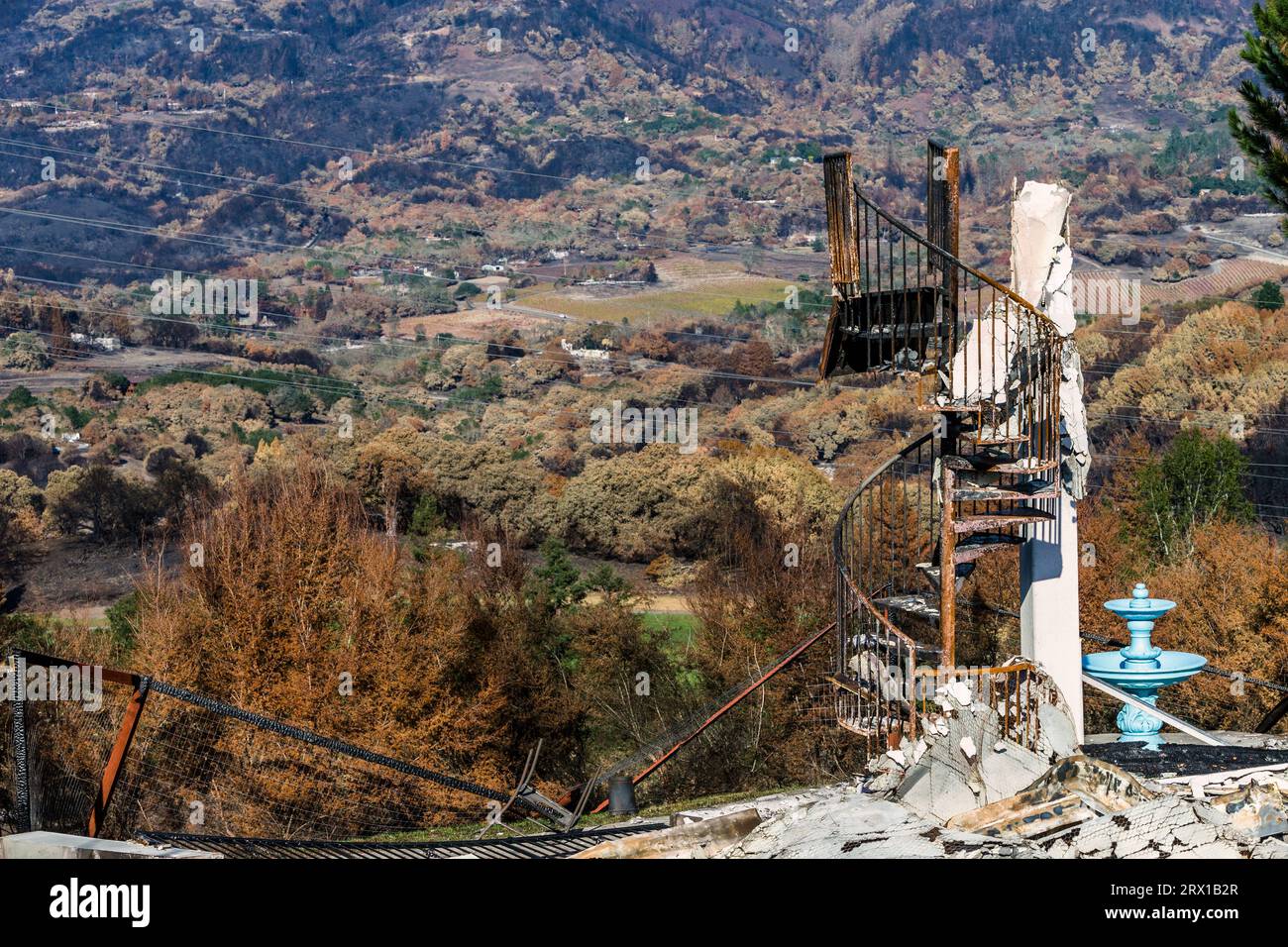 Burnt remains from Tubbs Fire, Santa Rosa, California, USA Stock Photo ...