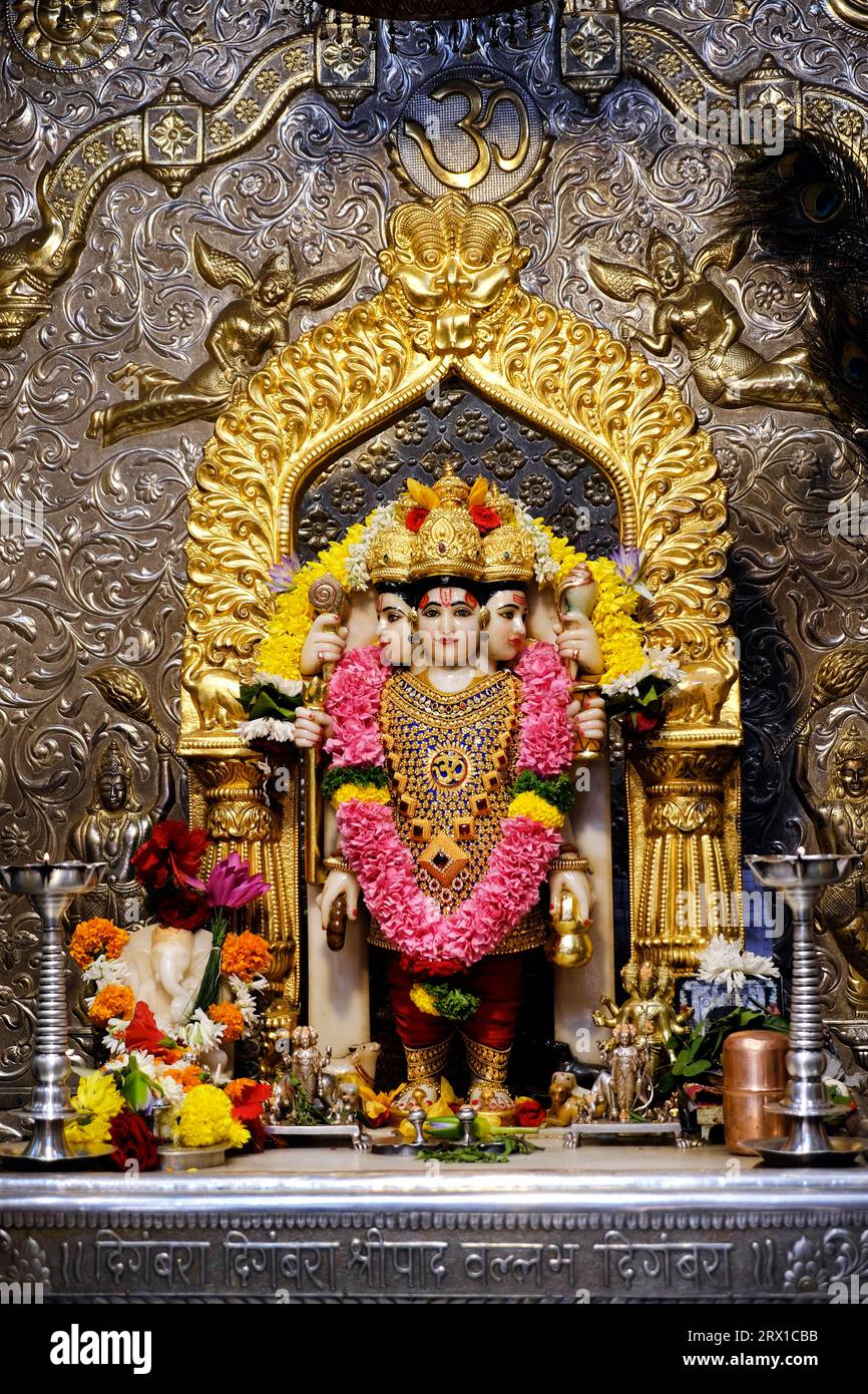 Lord dattatreya hi-res stock photography and images - Alamy