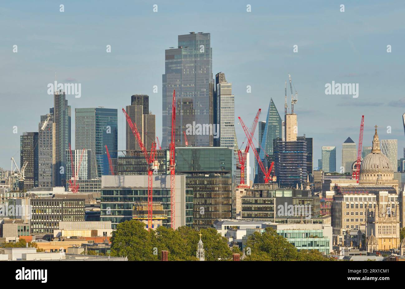 Buildigs in london hi-res stock photography and images - Alamy