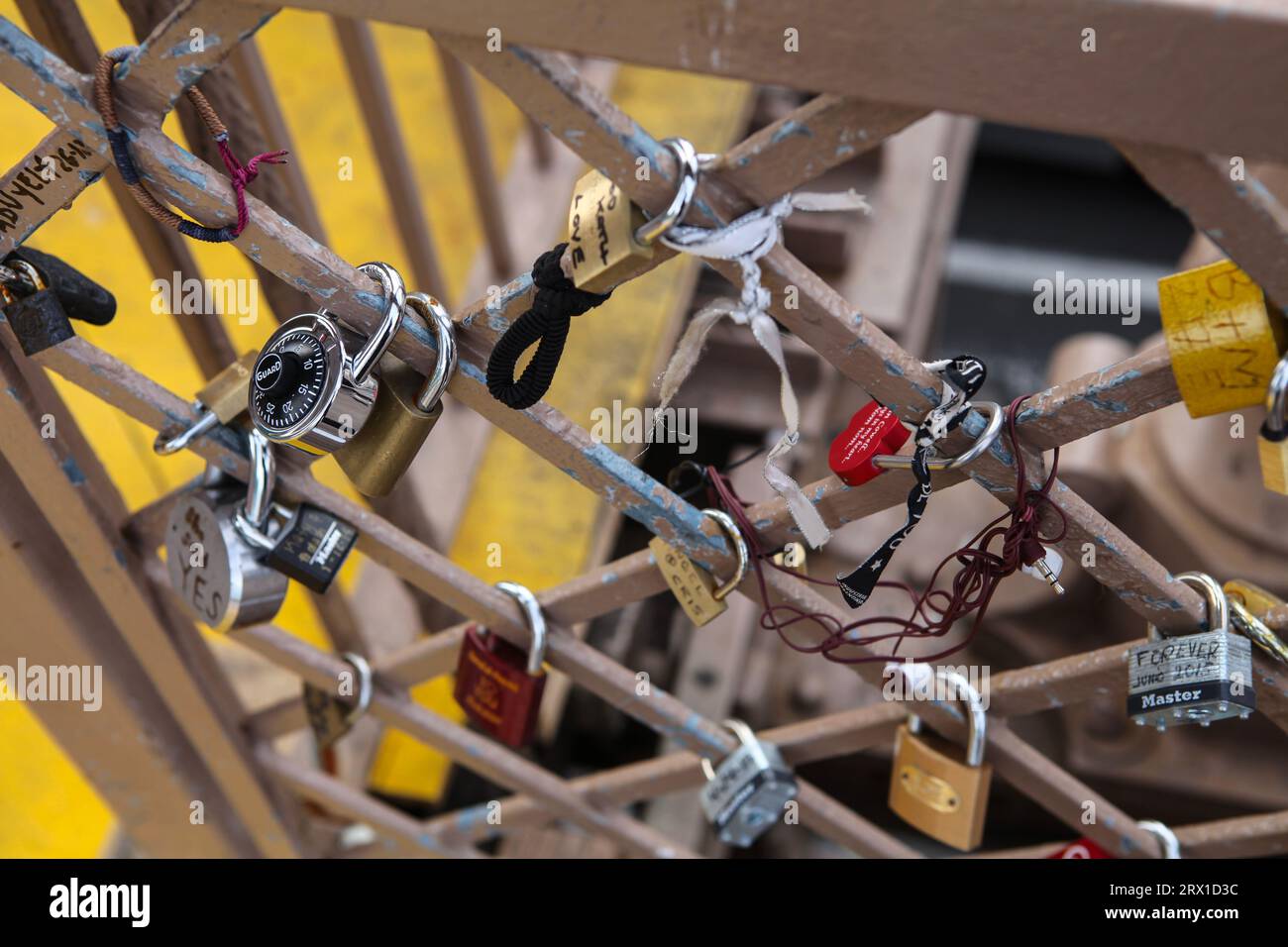 Silver padlocks hi-res stock photography and images - Alamy