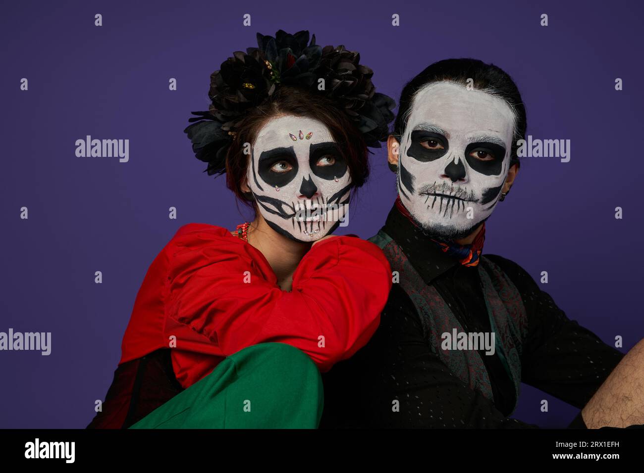dia de los muertos couple, woman in catrina makeup and black wreath ...