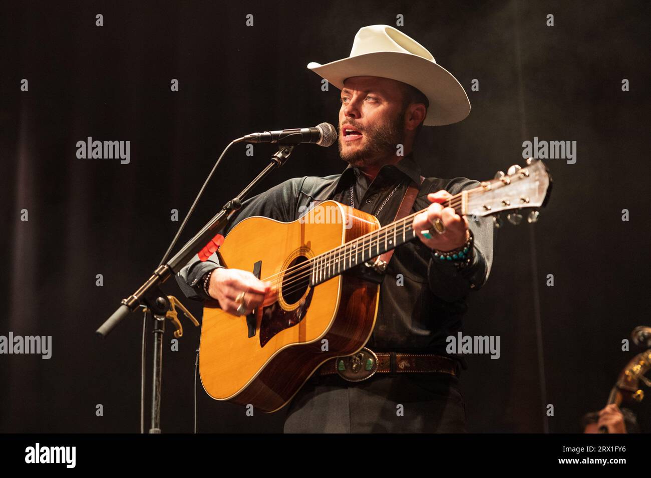 Charley crockett singer hi-res stock photography and images - Alamy