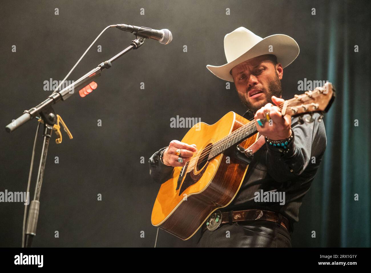 Charley crockett singer hi-res stock photography and images - Alamy